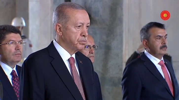 Erdoğan ve YAŞ üyeleri Anıtkabir'de... - Gazikent27 - Son Dakika Haberler Erdoğan ve YAŞ üyeleri Anıtkabir'de... - Gazikent27 - Son Dakika Haberler